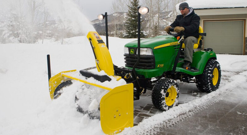John Deere 100 Series Snow Blower Installation | Machinefinder