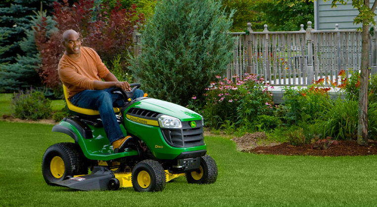 John Deere 100 Series Lawn Tractors Explained | MachineFinder