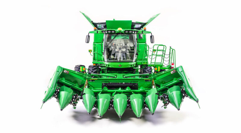 A Closer Look at a Few John Deere Folding Corn Head Options