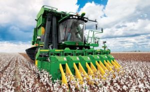 Exploring the Features Built into John Deere Cotton Technology
