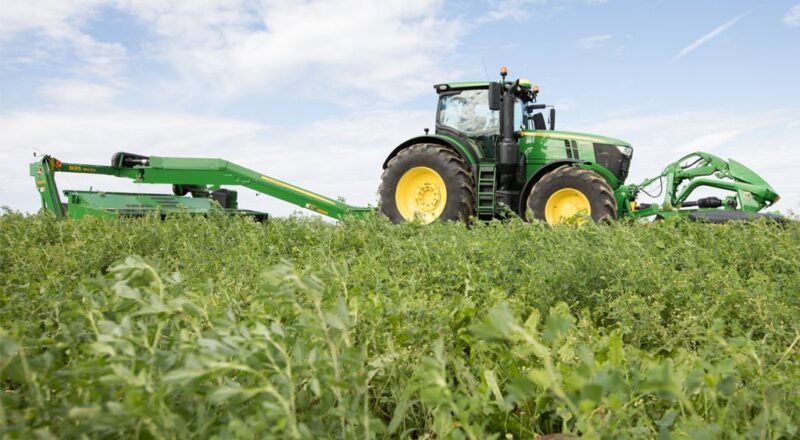 Highlighting Features of the New John Deere 7R 350 Tractor