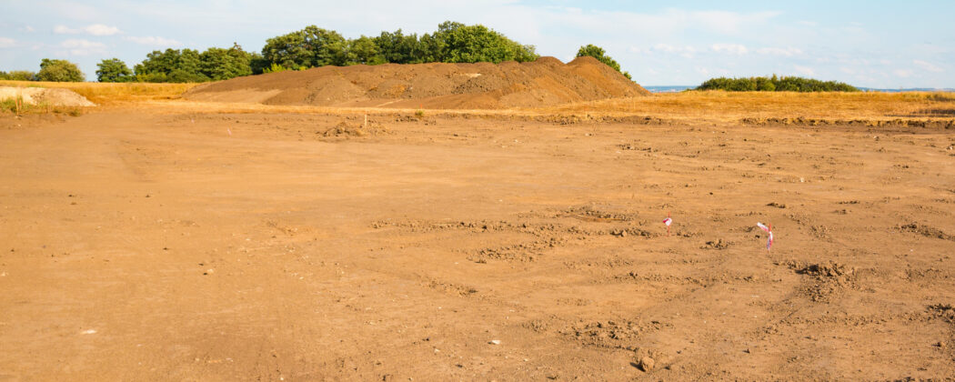 Achieve Maximum Power with the John Deere 410L Backhoe | MachineFinder