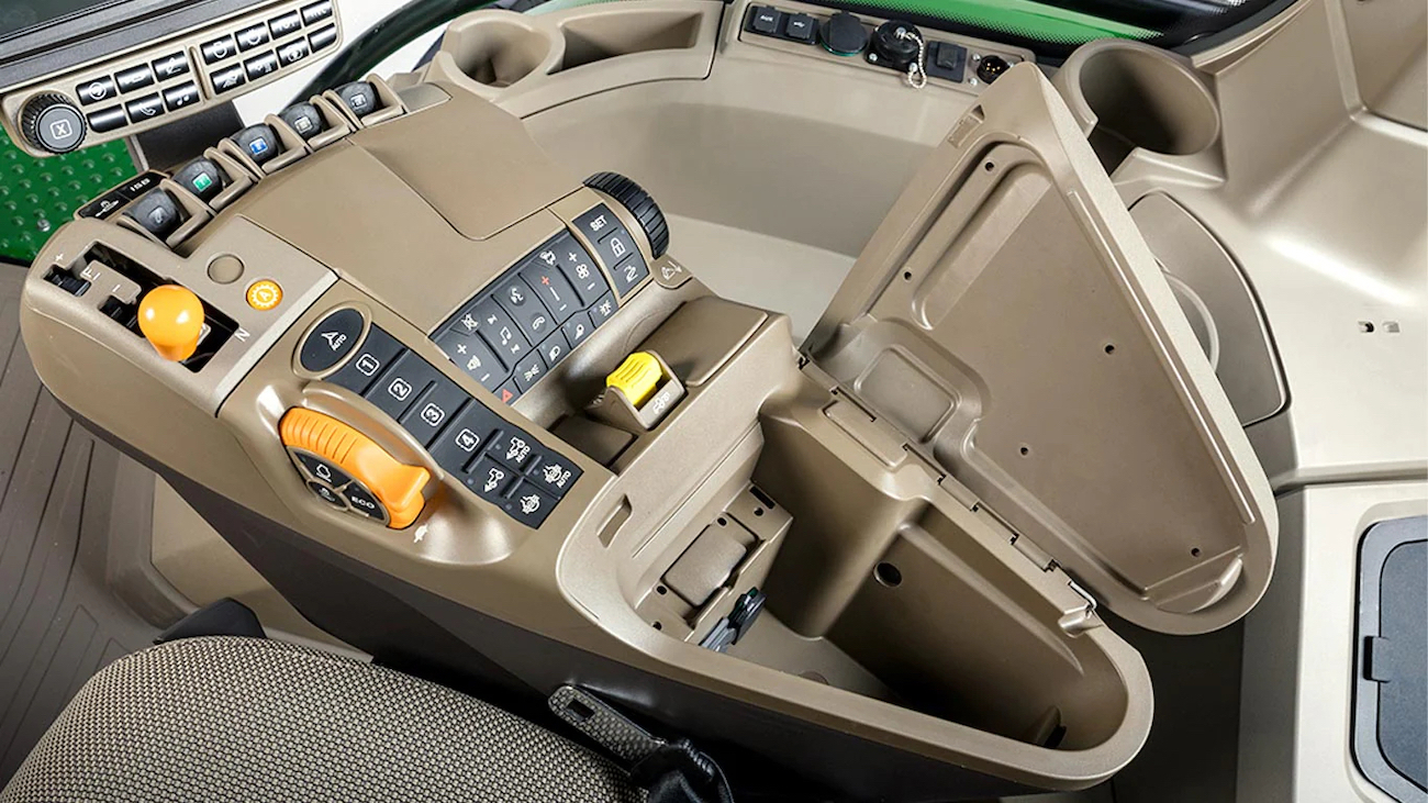 Achieve Success with John Deere CommandARM Controls | MachineFinder